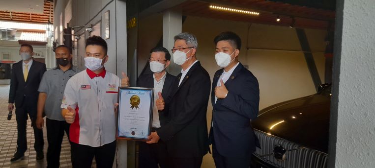 M Summit Group double entry into Malaysia Book of Records