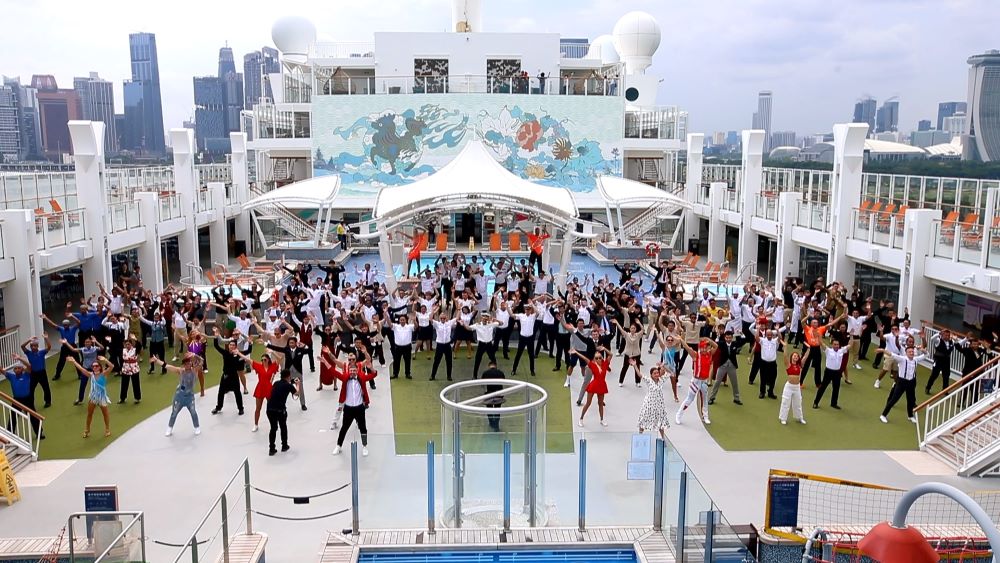 Resort World Cruises celebrates first anniversary