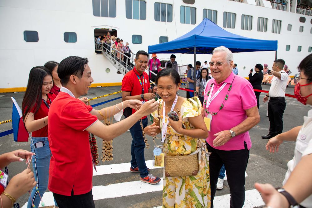 Resort World Cruises makes maiden voyage to The Philippines